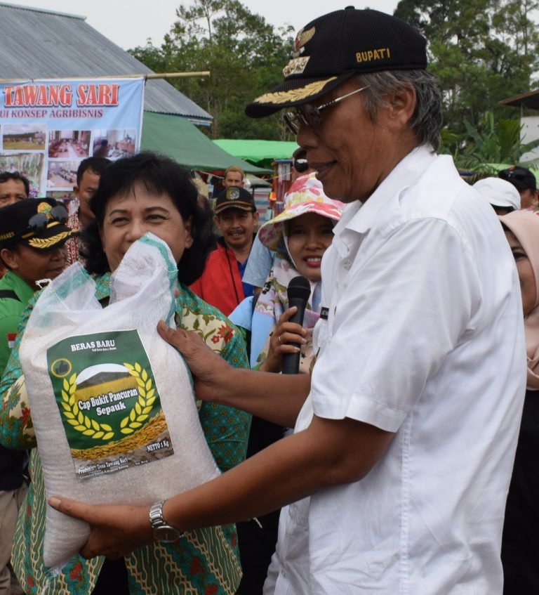 ASN Pemkab Sintang Diwajibkan Beli Beras Bukit Pancuran Produk Lokal ...
